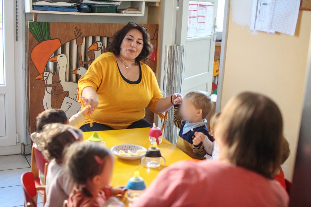 La vie de la crèche - Farandole