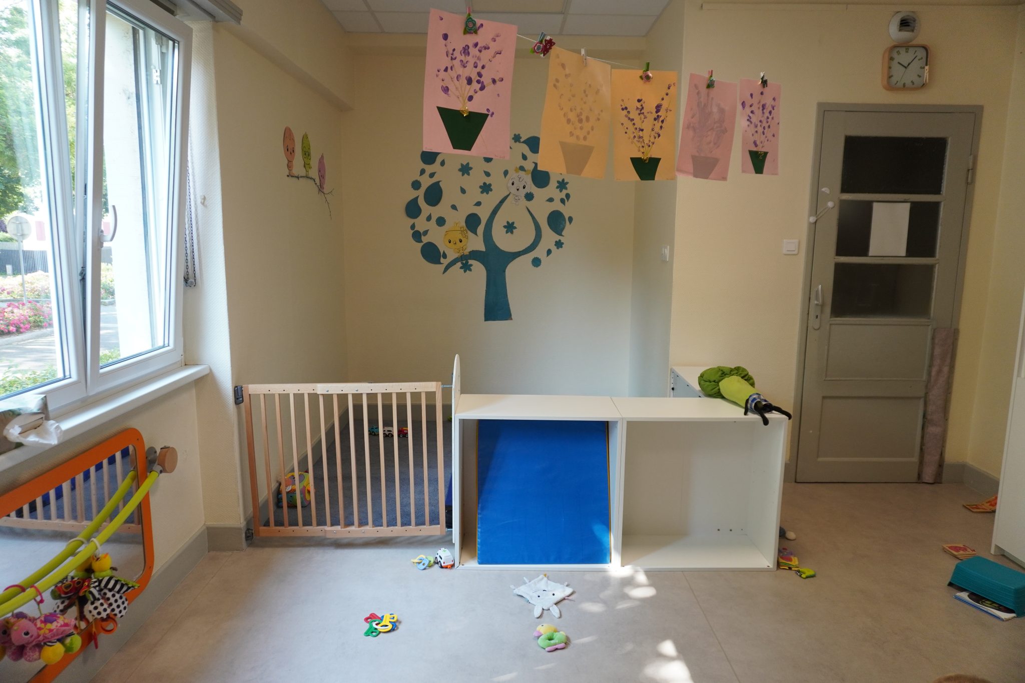 La vie de la crèche - Farandole